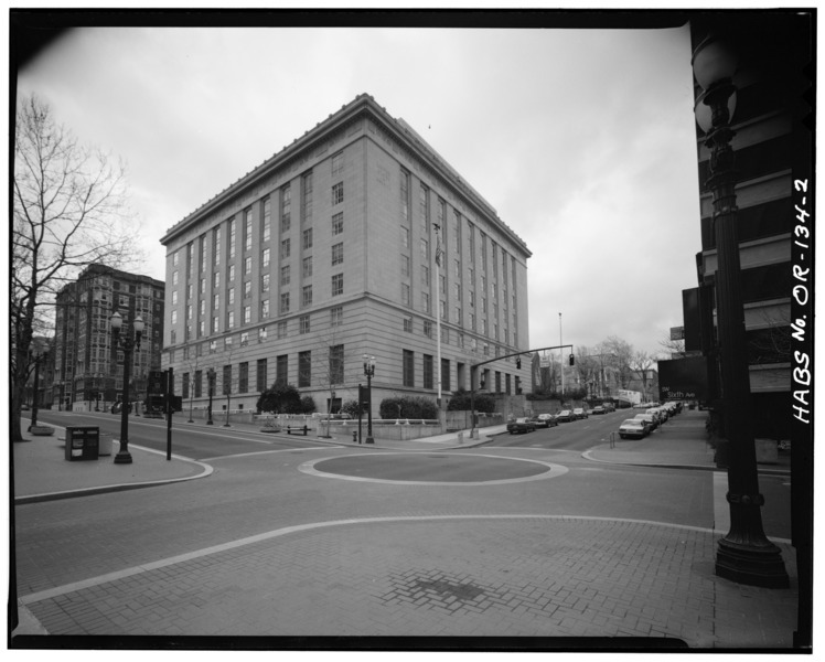 EAST_AND_NORTH_FACADES,_MALL_FOREGOURND_-_U.S._Courthouse,_620 ...
